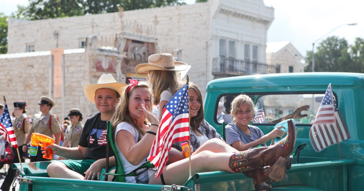 Fredericksburg, TX 4th of July 2026 | Parade, Horse Racing ...