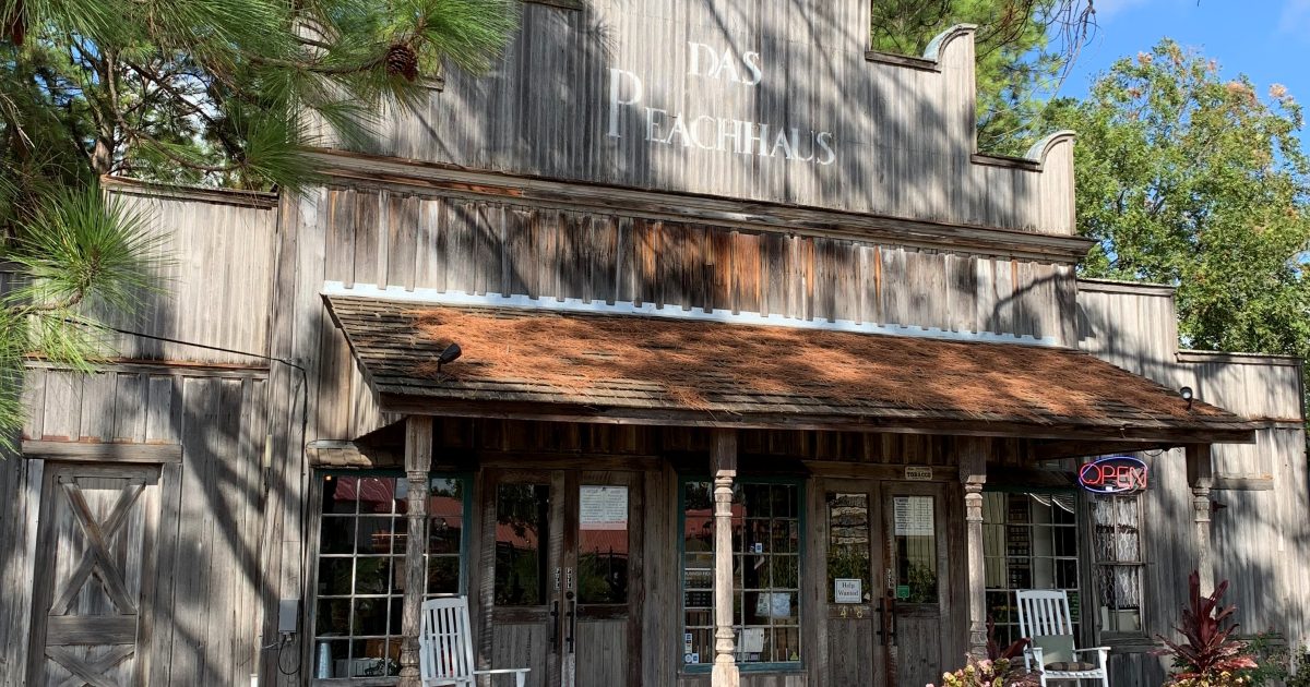 Das Peach Haus | Visit Fredericksburg